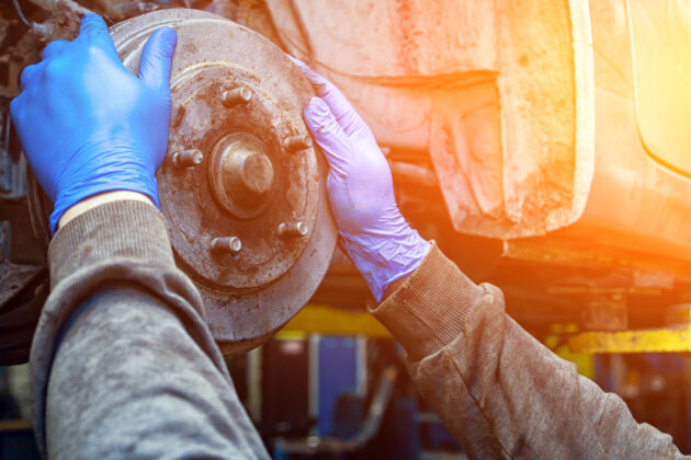 Replacing brake shoes - DIY guide for do-it-yourselfers